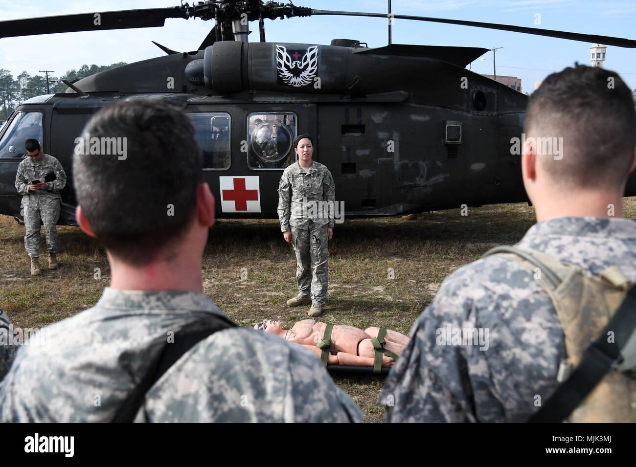 U.S. Army Soldiers with 3rd Battalion, 82nd General Support Aviation ...