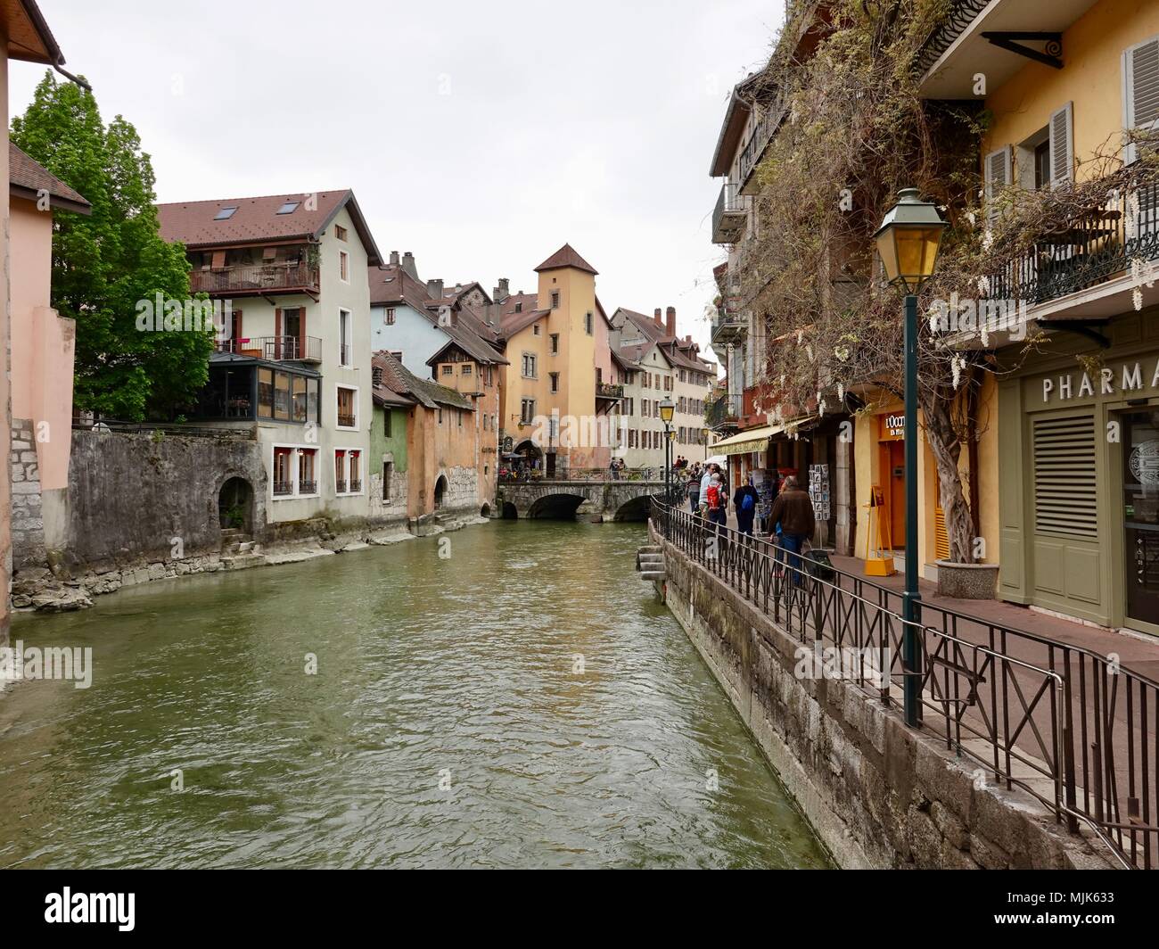 Annecy canals hi-res stock photography and images - Alamy