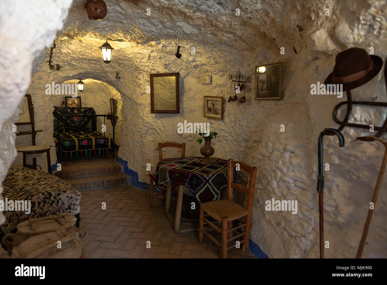 Sacromonte caves hi-res stock photography and images - Alamy