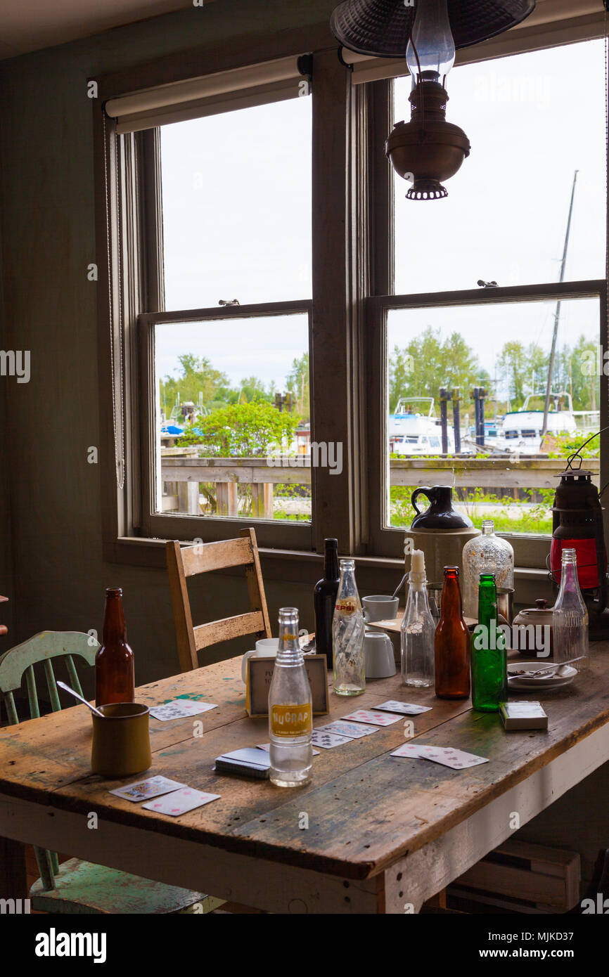 Fish cannery hi-res stock photography and images - Alamy