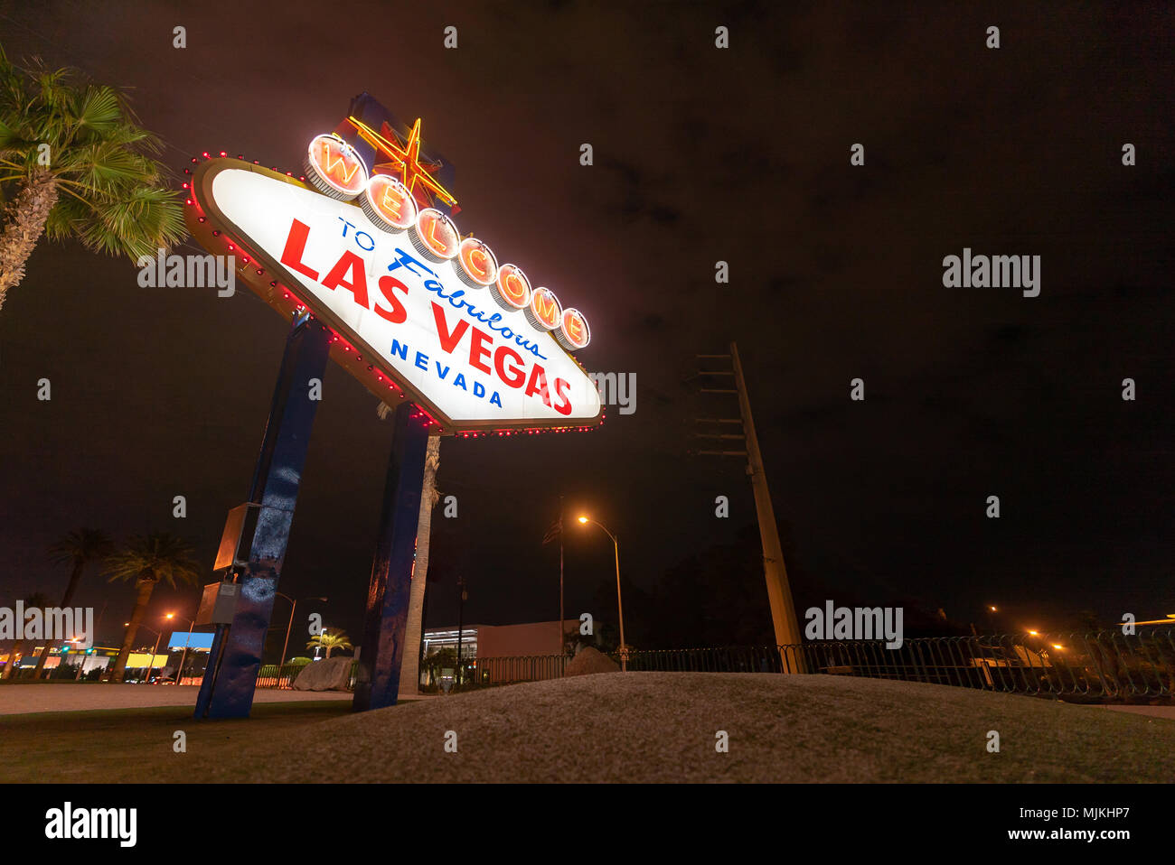 Las vegas welcome sign sunset hi-res stock photography and images - Alamy