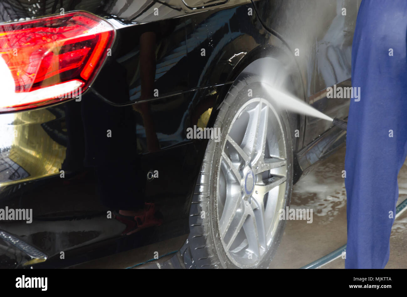 Car wash wheel detail Stock Photo - Alamy