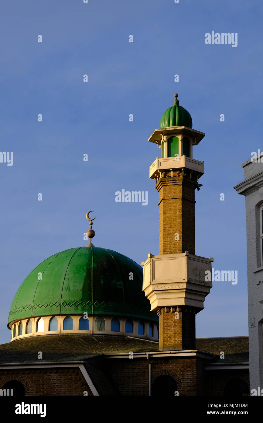 West london mosque hi-res stock photography and images - Alamy