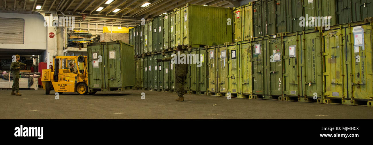 171208-N-JS726-0008 ATLANTIC OCEAN (Dec. 8, 2017) Marines assigned to ...