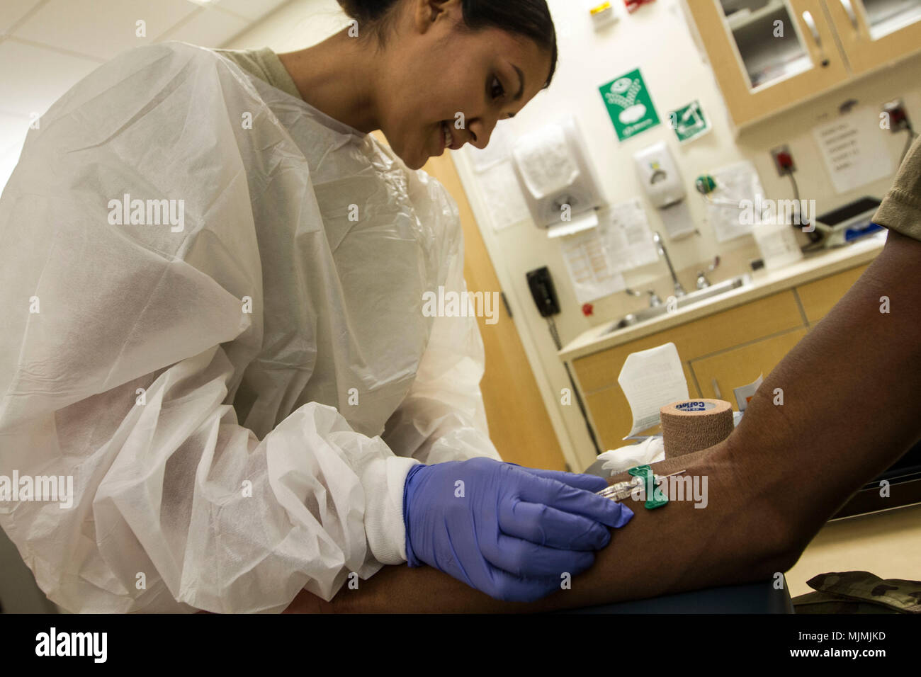 Under resourced hi-res stock photography and images - Alamy