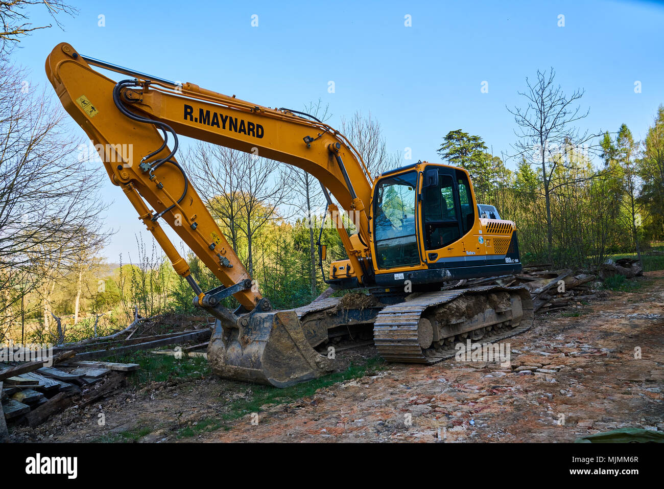 Earth moving truck hi-res stock photography and images - Alamy