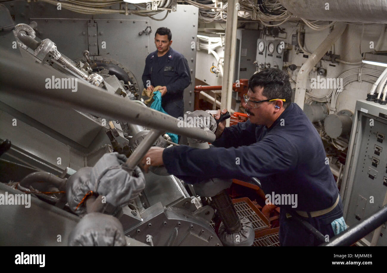 Reduction Gear Stock Photos & Reduction Gear Stock Images - Alamy