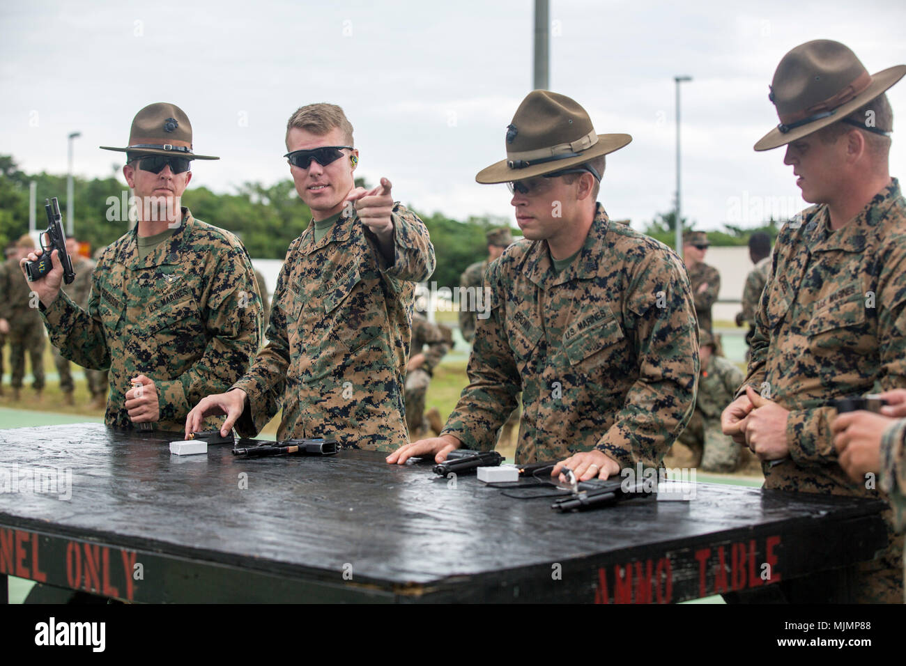 Usmc shooting team hi-res stock photography and images - Alamy