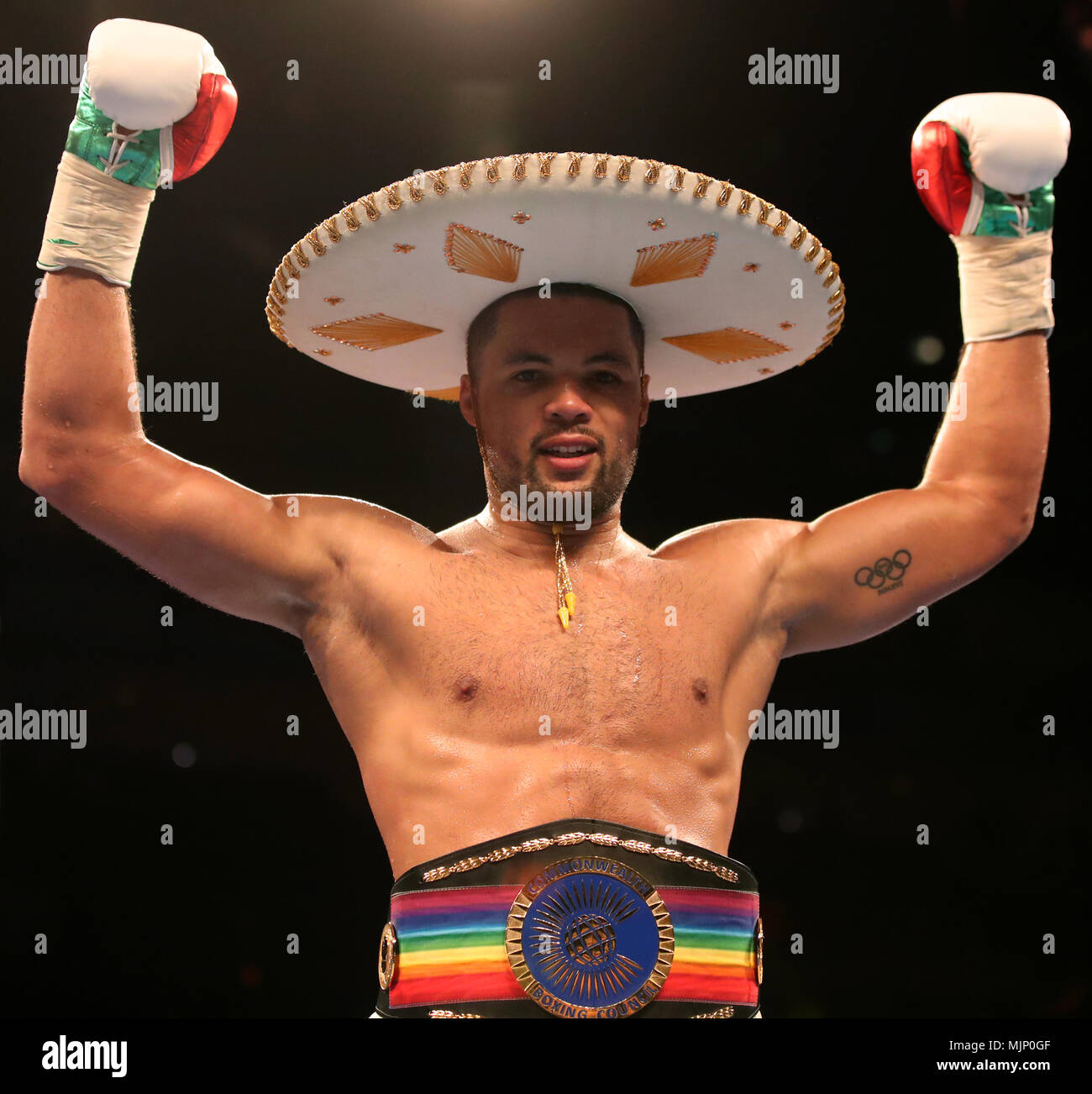 Joe Joyce celebrates winning the Commonwealth Heavyweight Championship ...