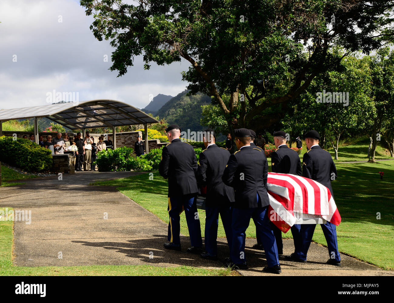 U.S. Soldiers assigned to 225th Brigade Support Battalion, 2nd Infantry ...
