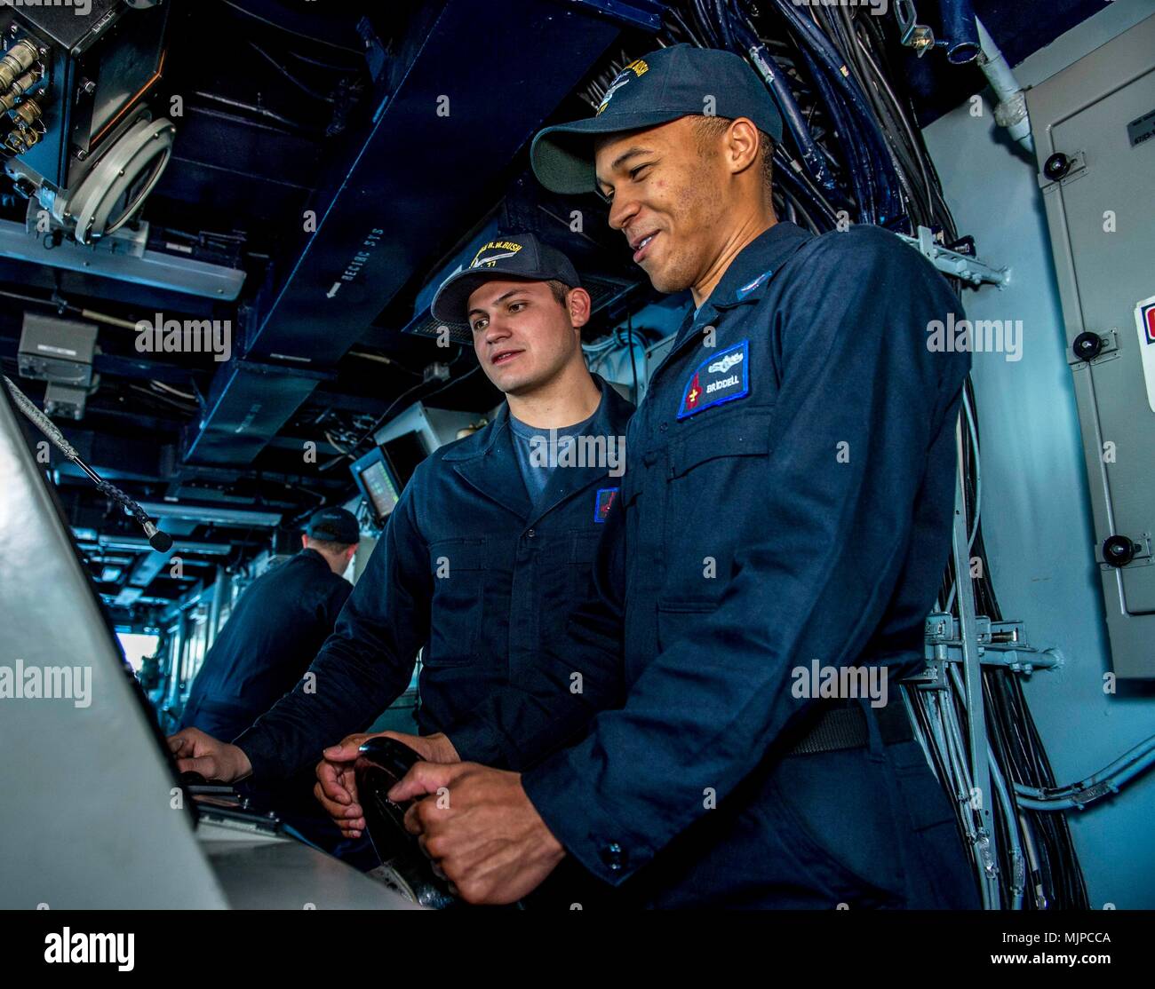 171213-N-NG136-201 ATLANTIC OCEAN (Dec. 13, 2017) Airman Jonathon ...