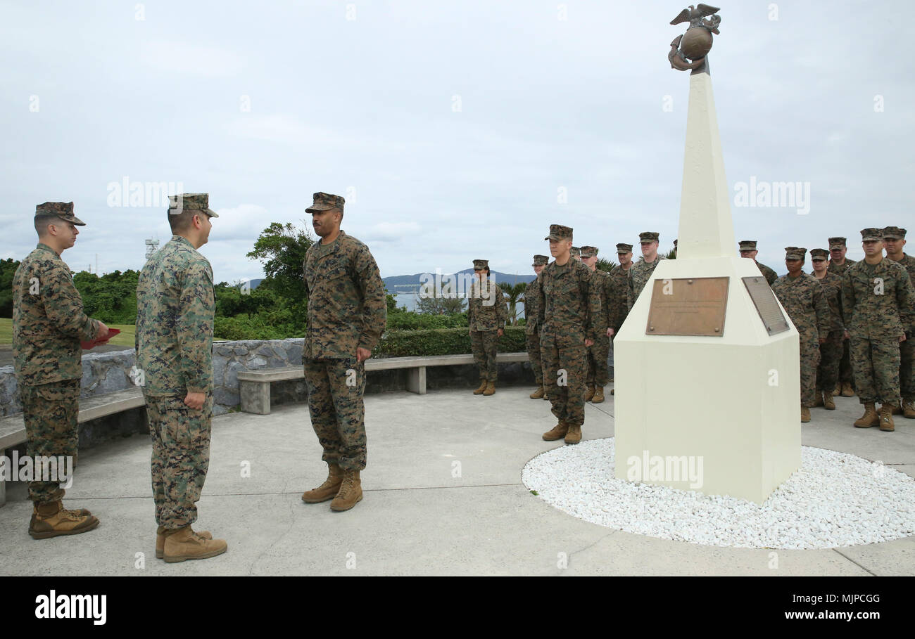 Master Gunnery Sergeant Craig Johnson, Intelligence Chief, 3D Marine ...