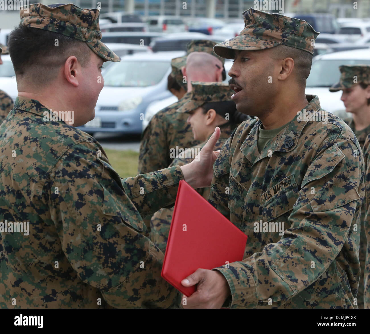 Master Gunnery Sergeant Craig Johnson, Intelligence Chief, 3D Marine ...