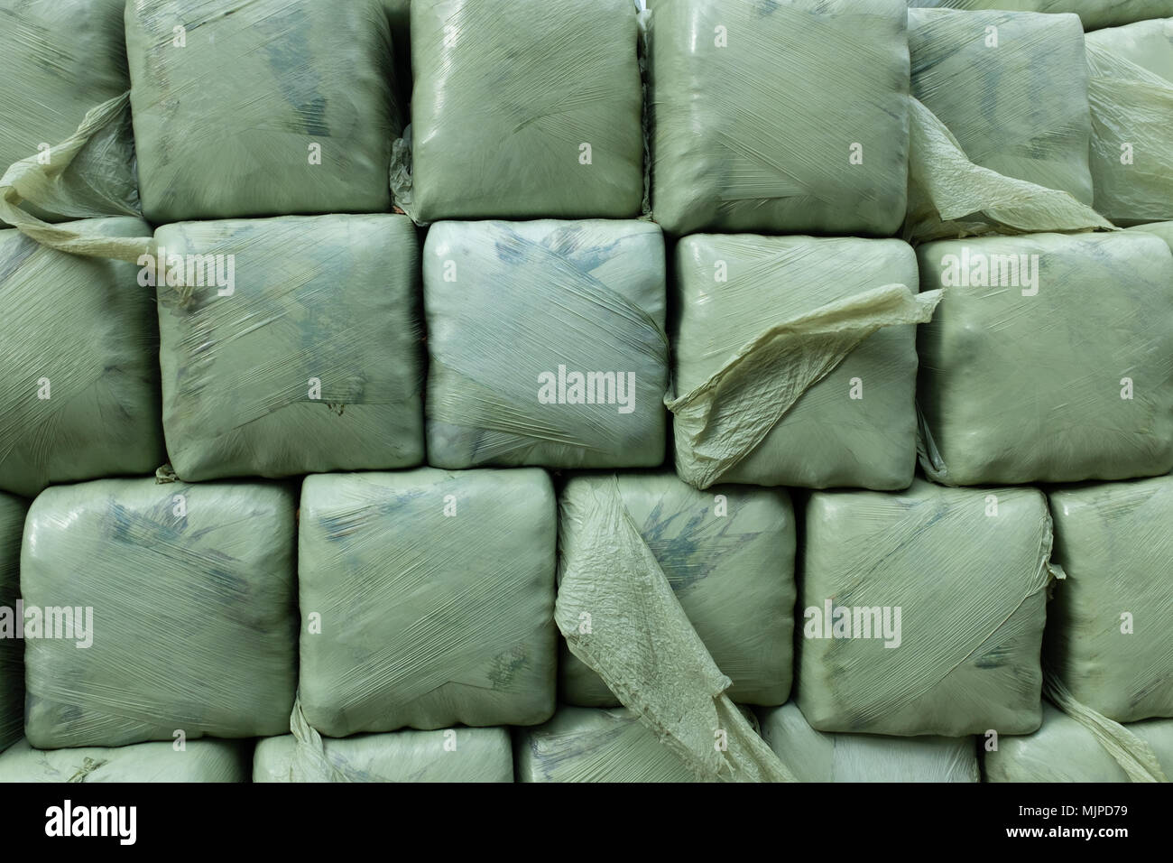 Polythene wrapped bales hi-res stock photography and images - Alamy