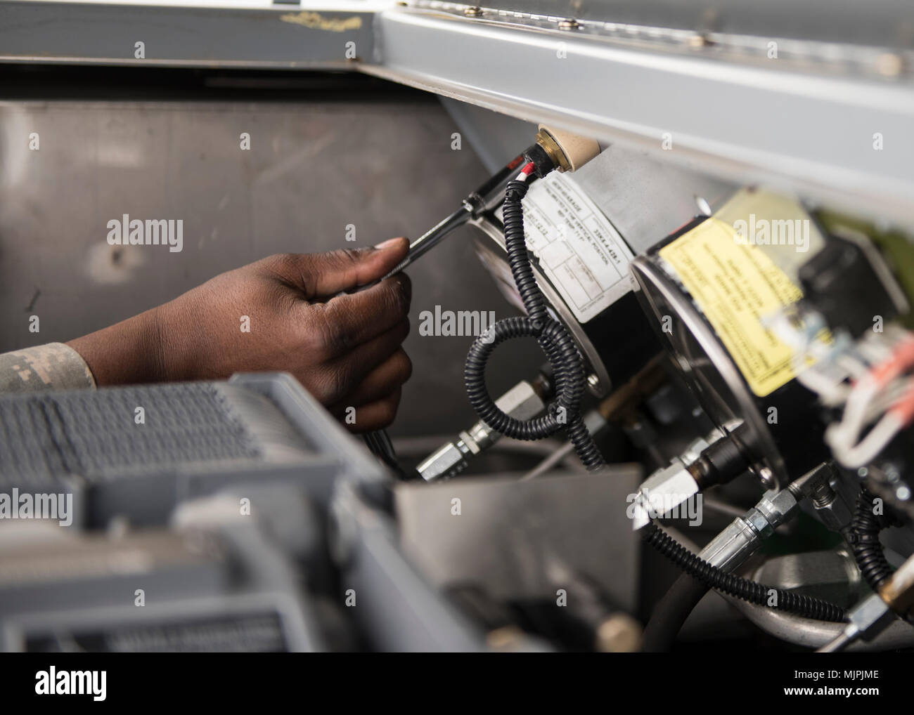 U.S. Air Force Airman 1st Class Carl Knowles, 18th Equipment ...