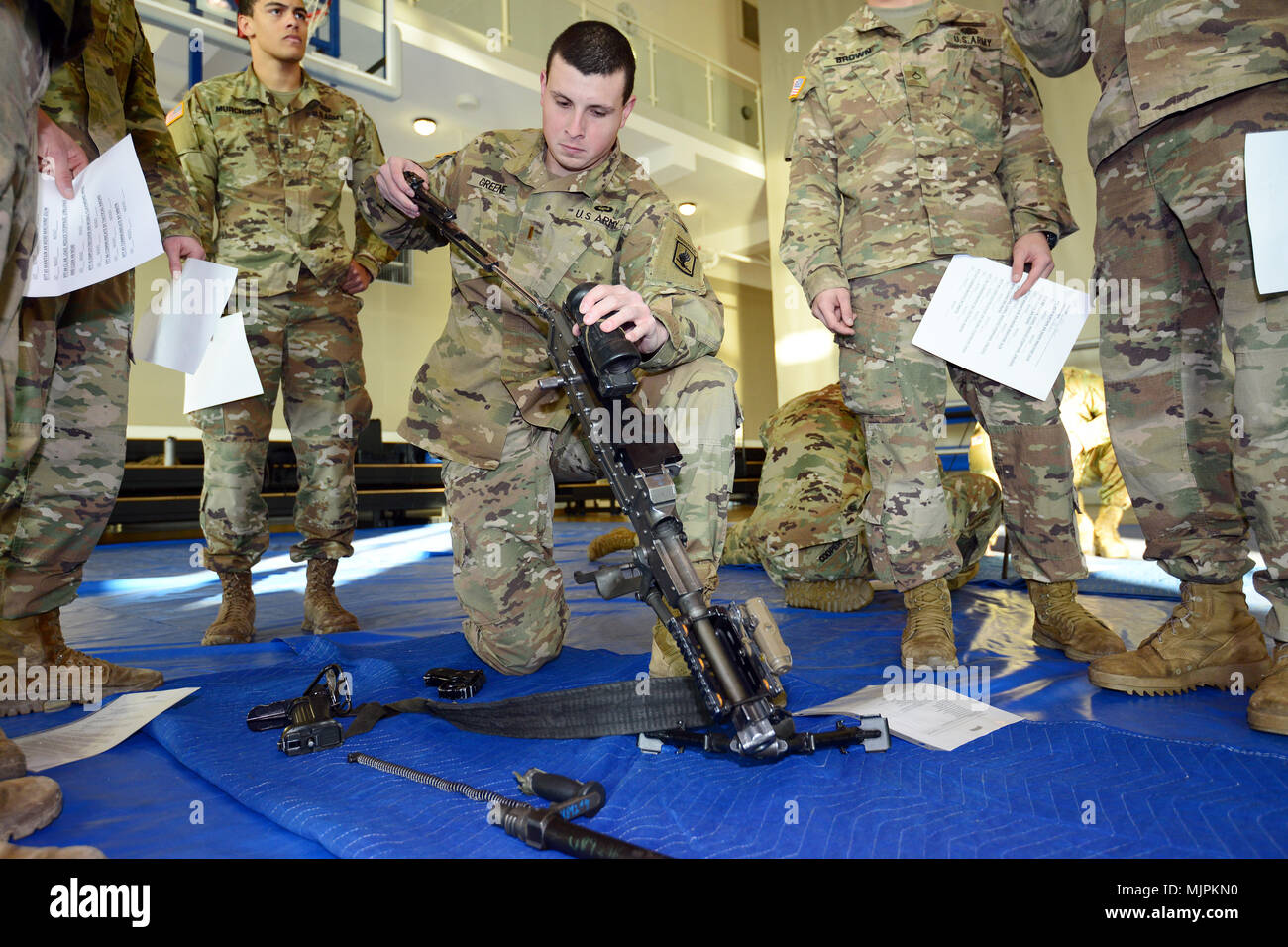 Army tactical gun photos hi-res stock photography and images - Alamy