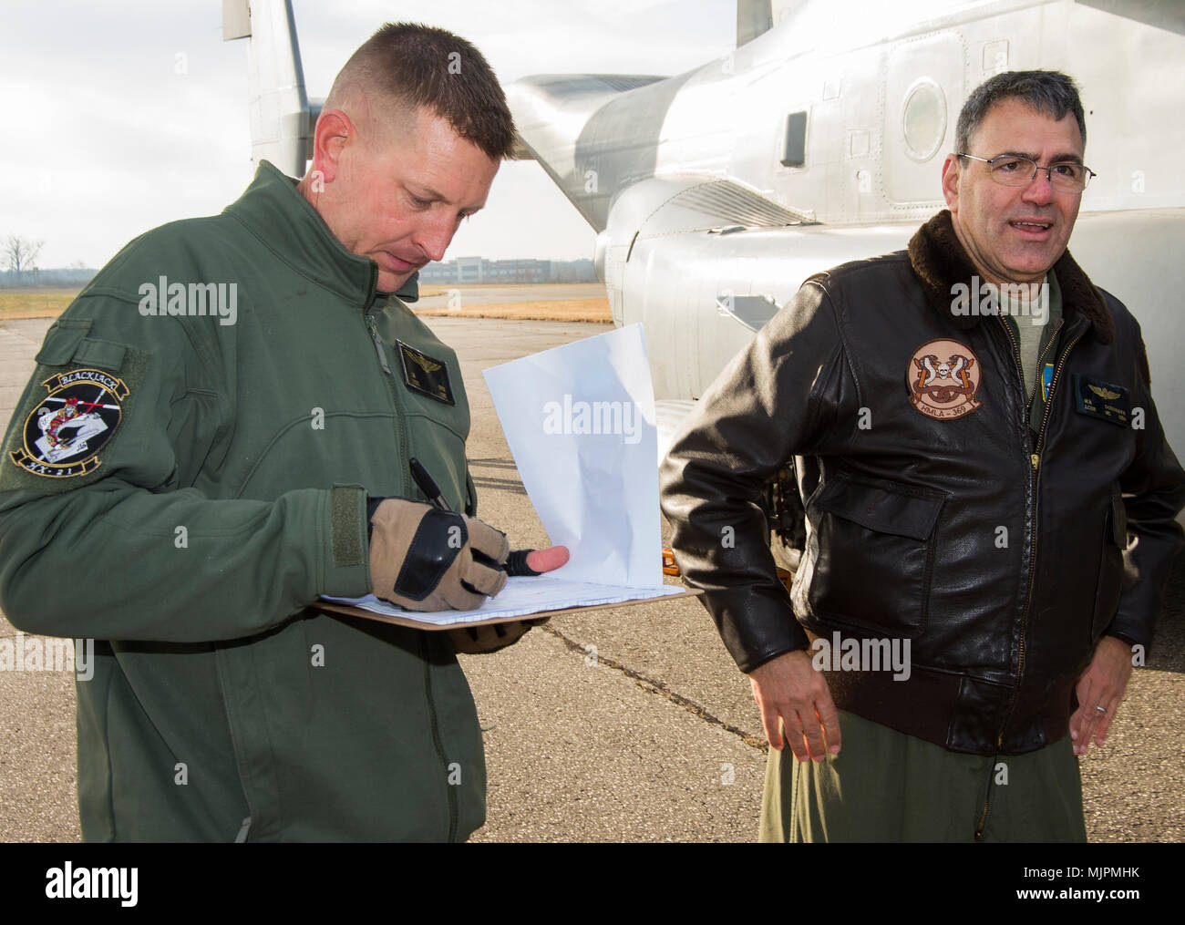 Marine Lt. Col. John Ennis, Air Test and Evaluation Squadron 21 (HX-21 ...