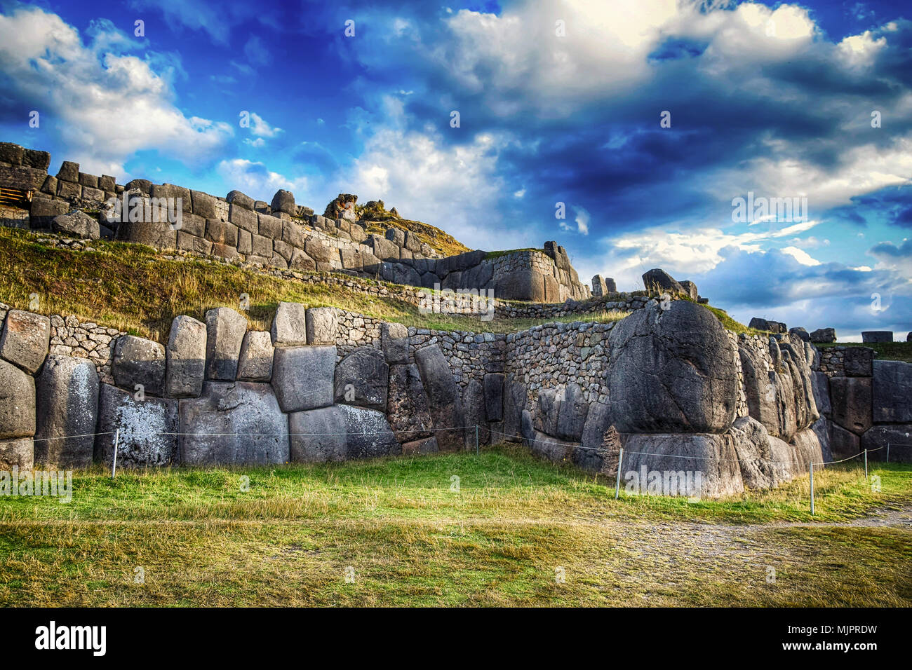 Inca stonework sacsayhuaman peru hi-res stock photography and images ...