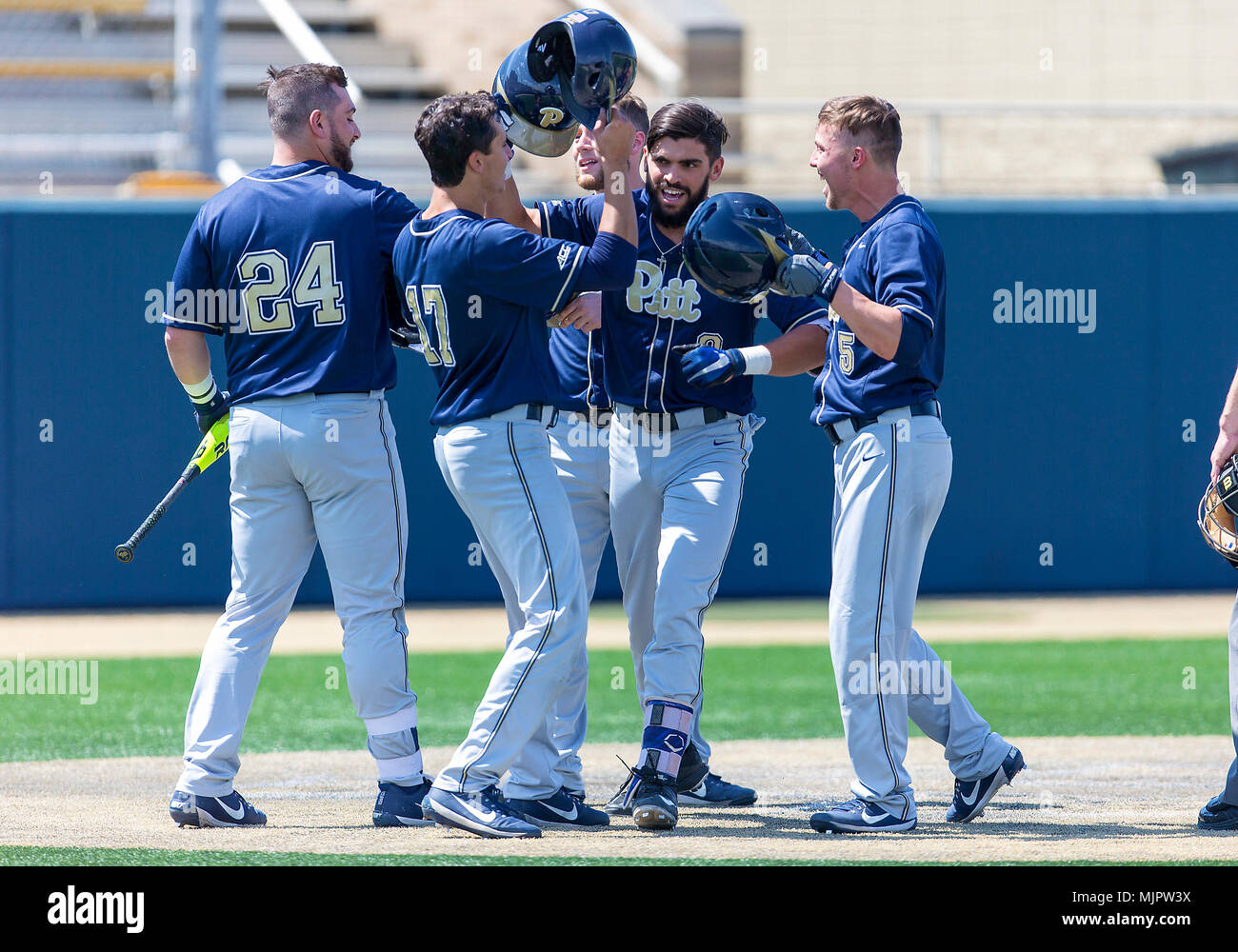 Frank maldonado hi-res stock photography and images - Alamy