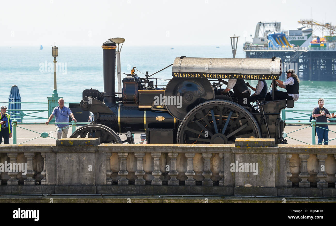 Brighton UK 6th May 2018 - A steam engine passes by the pier as it ...