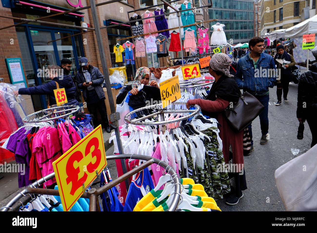 Middlesex Street Market, London, United Kingdom Stock Photo - Alamy