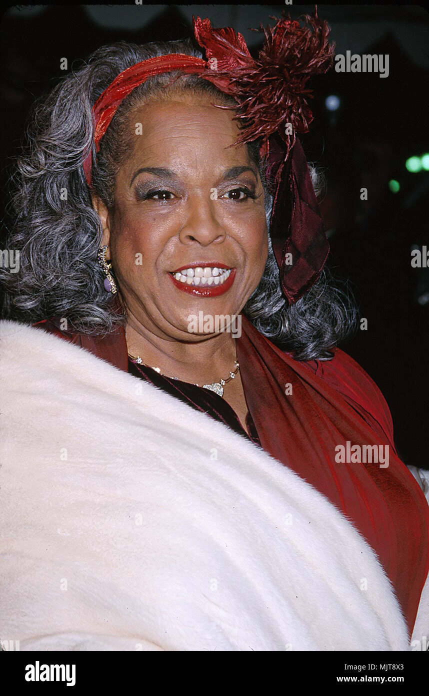 Della Reese -2.JPGDella Reese -2 Event in Hollywood Life - California ...