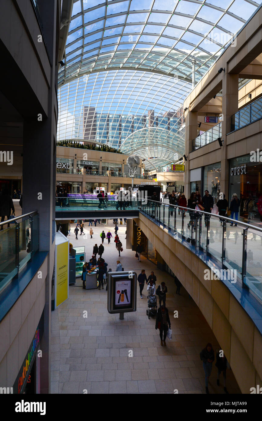Leeds trinity shopping centre hi-res stock photography and images - Alamy
