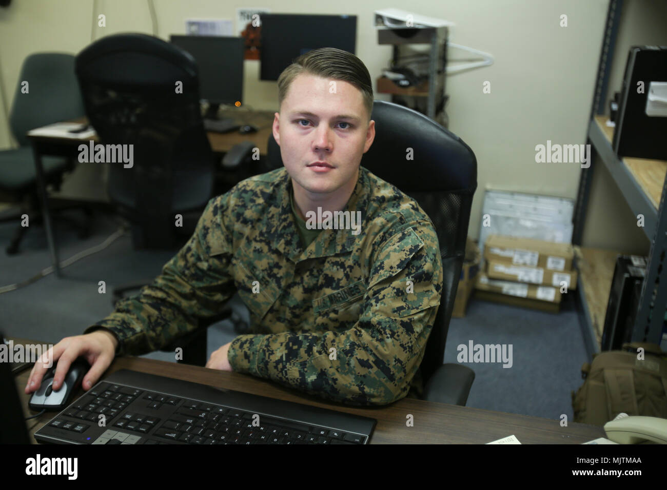 Combat logistics company 35 hi-res stock photography and images - Alamy