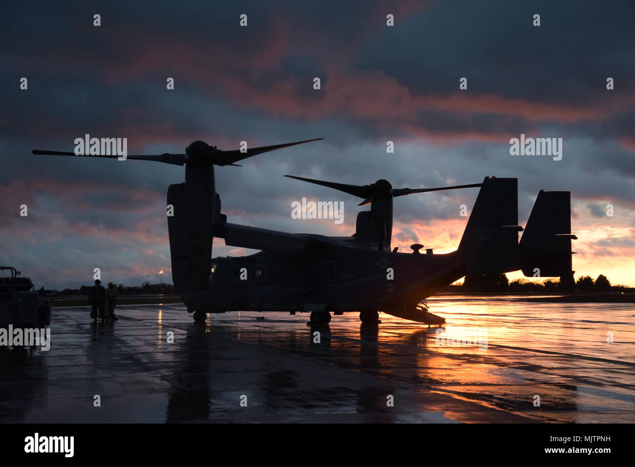 U.S. Air Force CV-22 Osprey crew chiefs assigned to the 352d Special ...