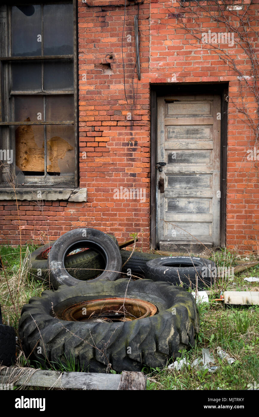 Exterior of an abandoned, decaying red brick industrial building Stock ...