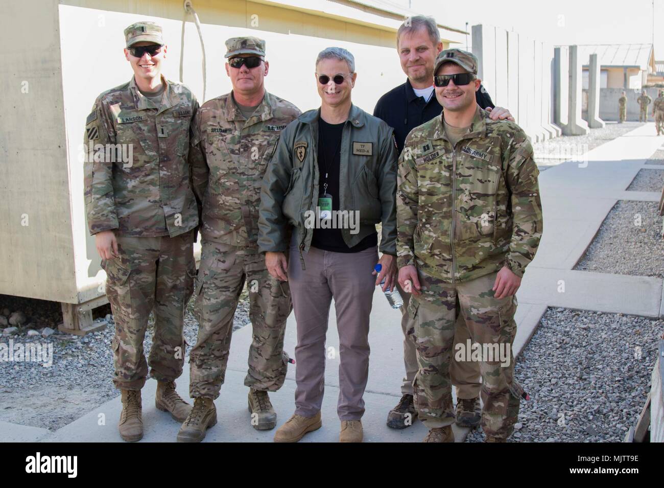 Members of the 3rd Infantry Division Main Command Post Operational ...