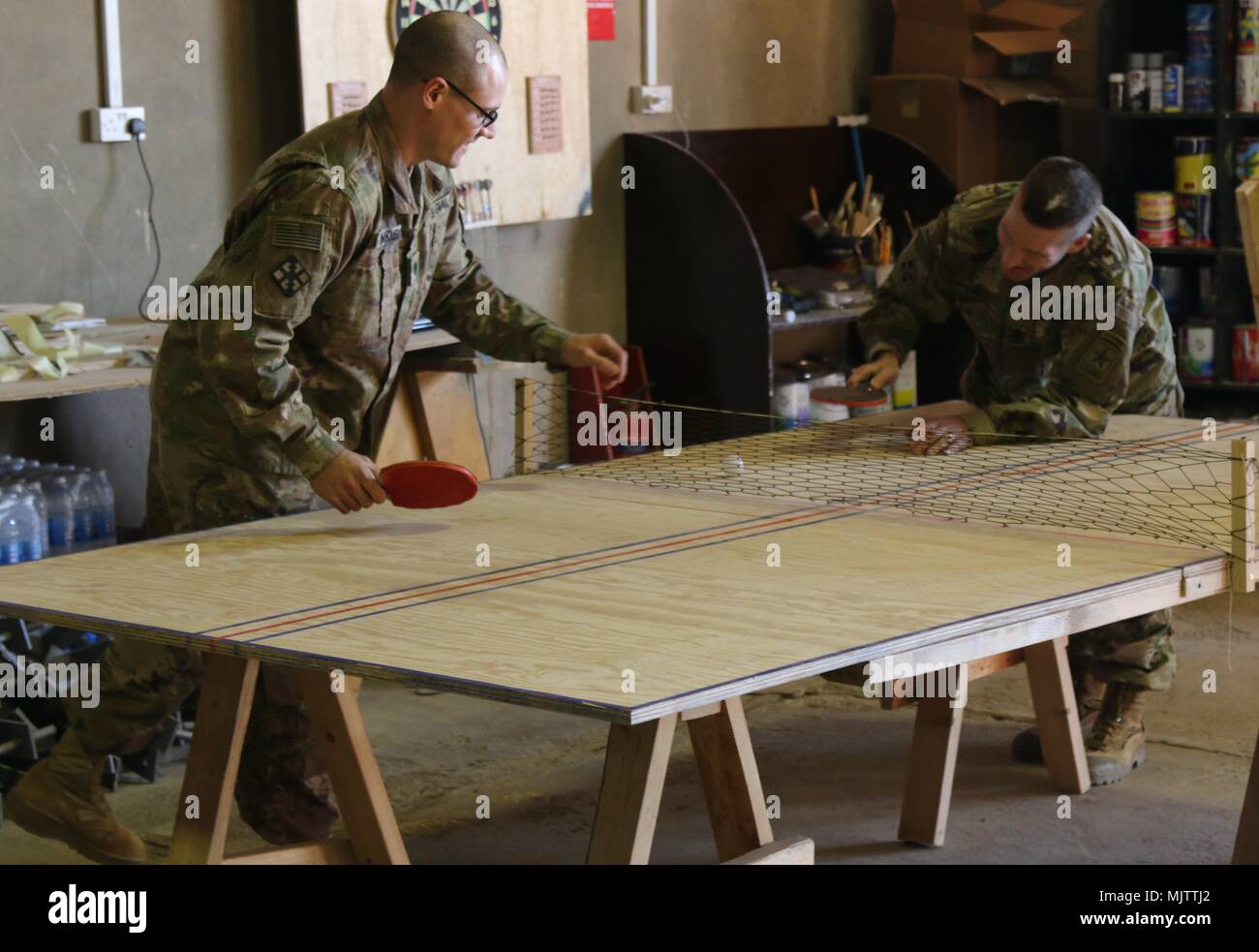 Operation table tennis hi-res stock photography and images - Alamy