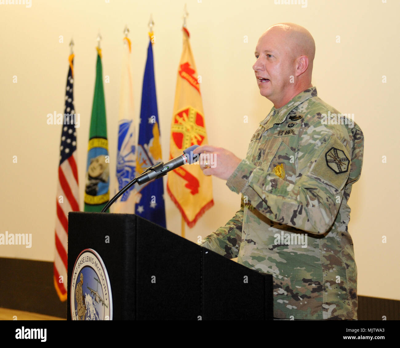 Outgoing Garrison Command Sergeant Major CSM Richard Mulryan addresses ...
