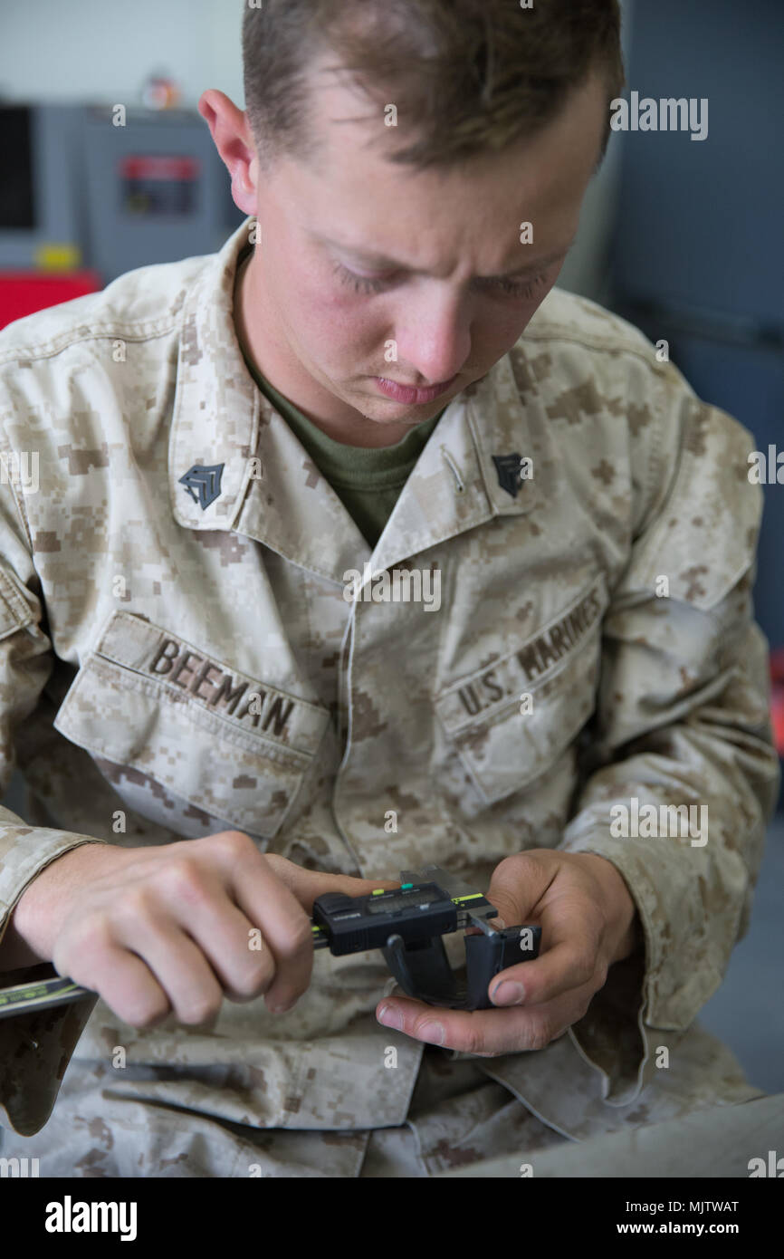 Machinist caliper hi-res stock photography and images - Alamy