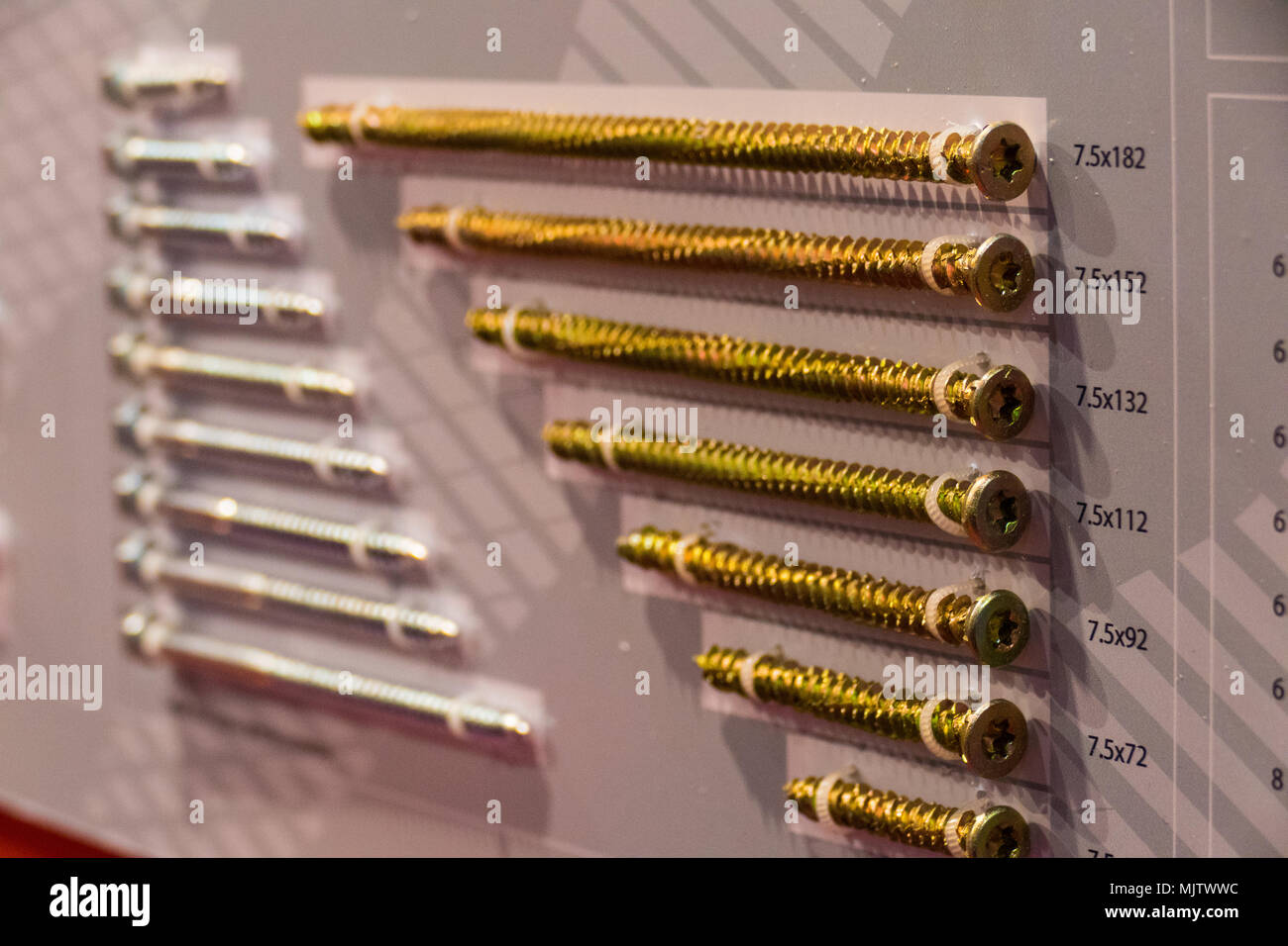Set of screws hi-res stock photography and images - Alamy