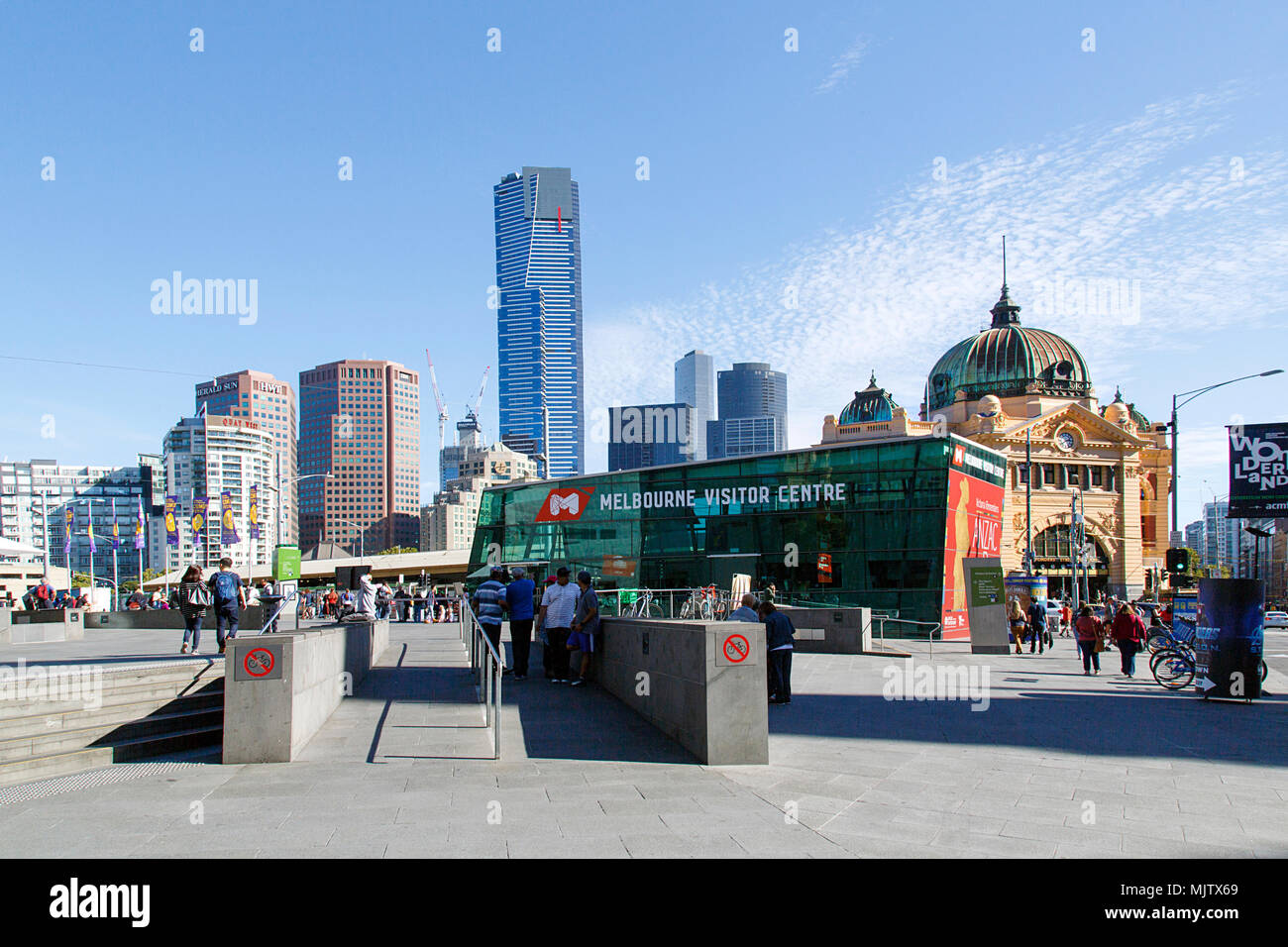 Melbourne, Australia: April 09, 2018: Melbourne visitor centre in ...