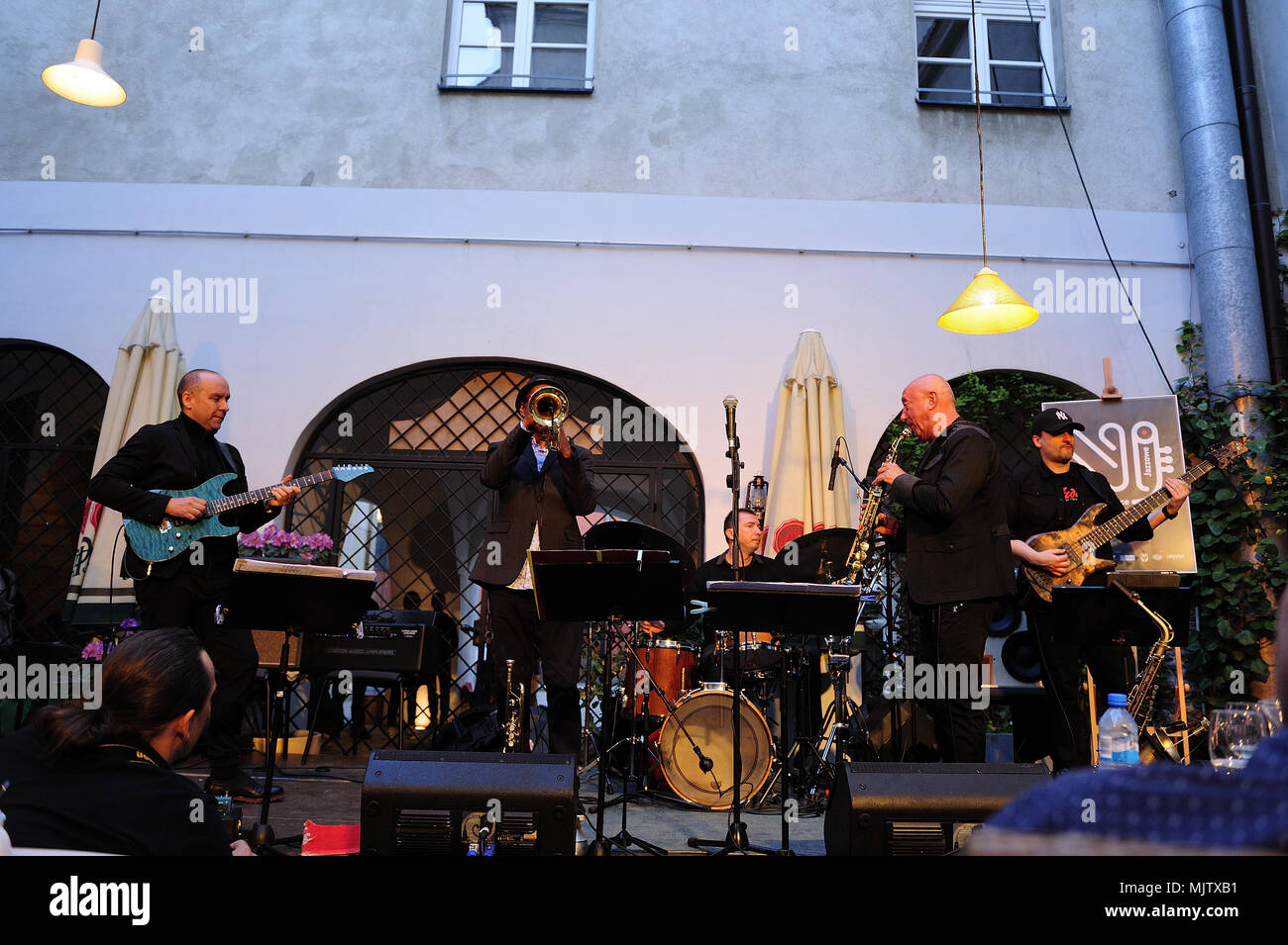 Robert stewar hi-res stock photography and images - Alamy