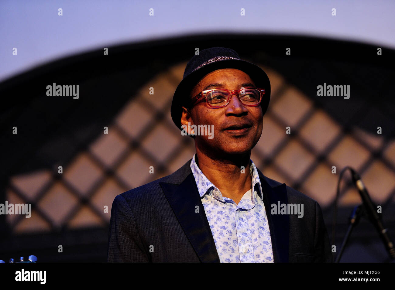 Robert kubiszyn bass hi-res stock photography and images - Alamy