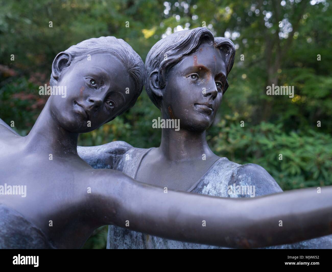 Beautiful, evocative, energetic bronze and stone garden statuary in ... Beautiful, evocative, energetic bronze and stone garden statuary in ...