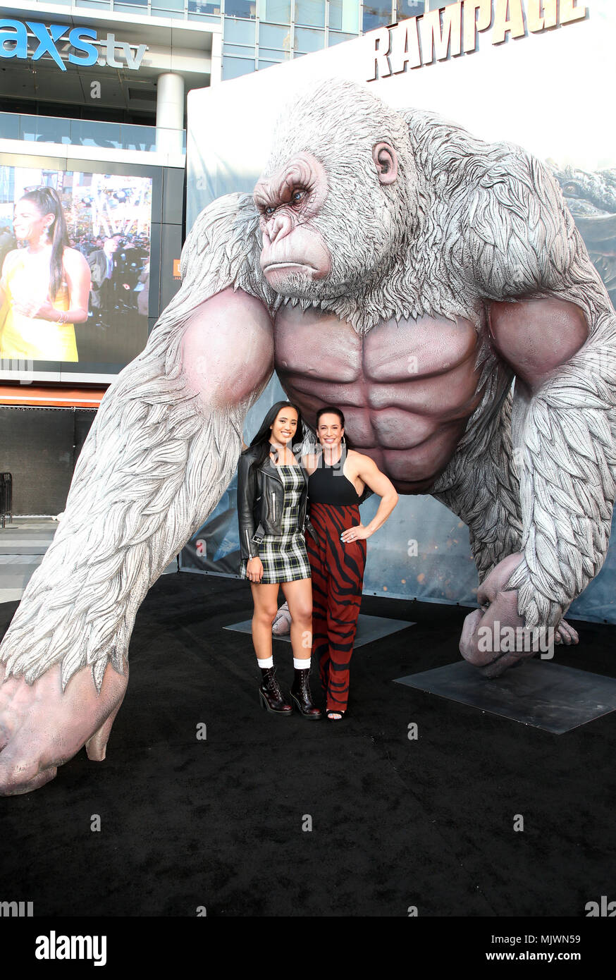 Premiere Of Warner Bros. Pictures' "Rampage" Featuring: Simone ...