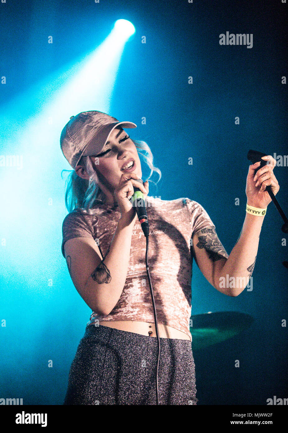 Angie singer hi-res stock photography and images - Alamy