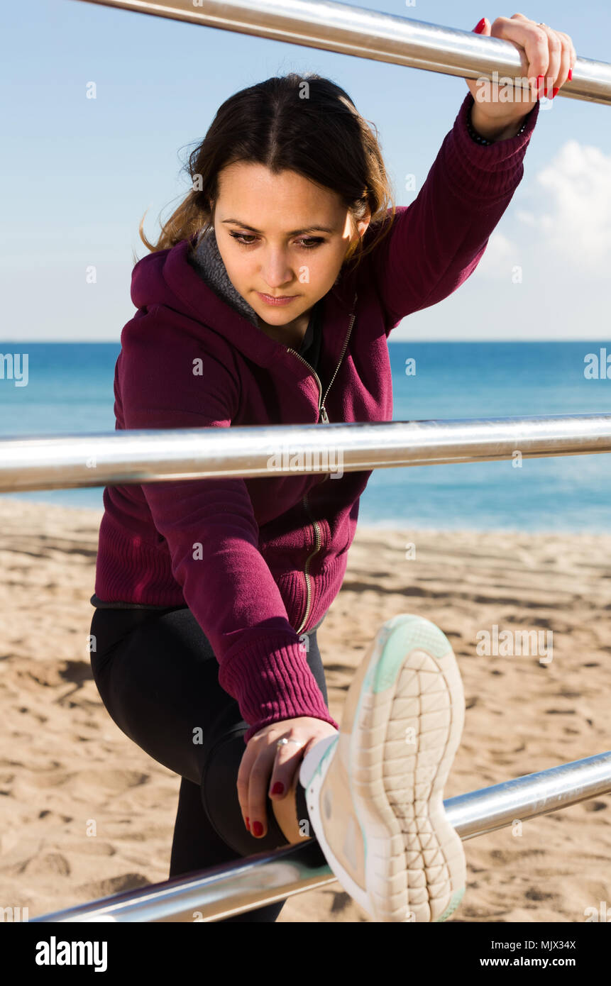 Strerching hi-res stock photography and images - Alamy