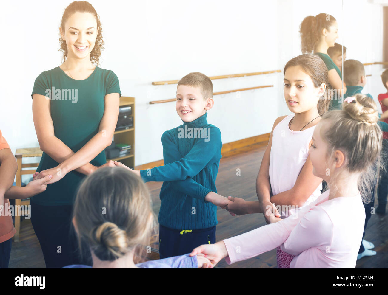 Russian folk dancer male hi-res stock photography and images - Alamy