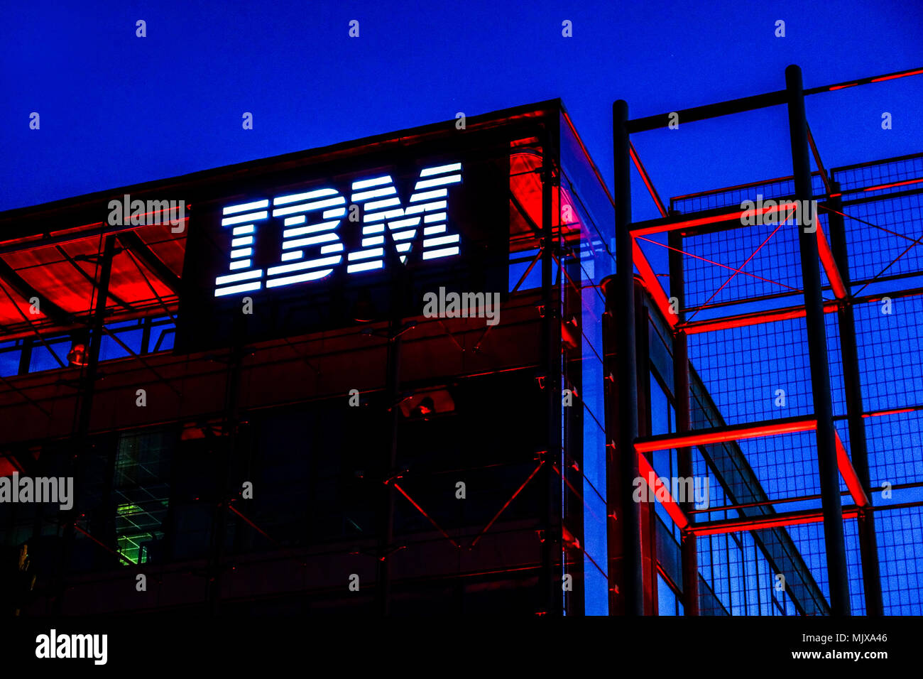 Ibm Logo High Resolution Stock Photography and Images - Alamy