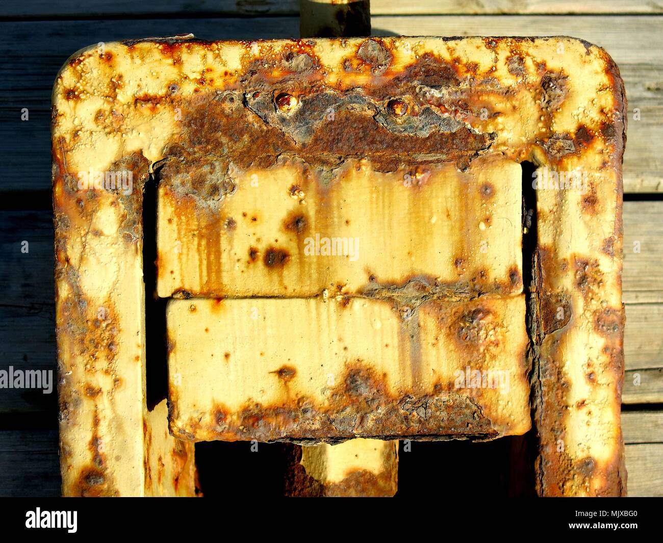Rusty bridge anchor. Concept : results of oxidation Stock Photo - Alamy