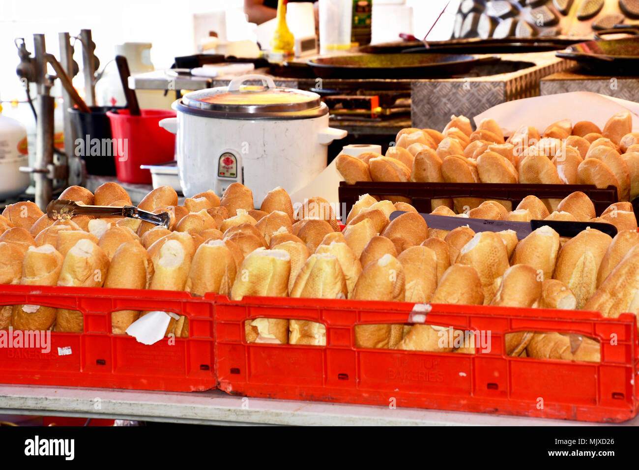 BREAD STALL AT A MARKET Stock Photo - Alamy