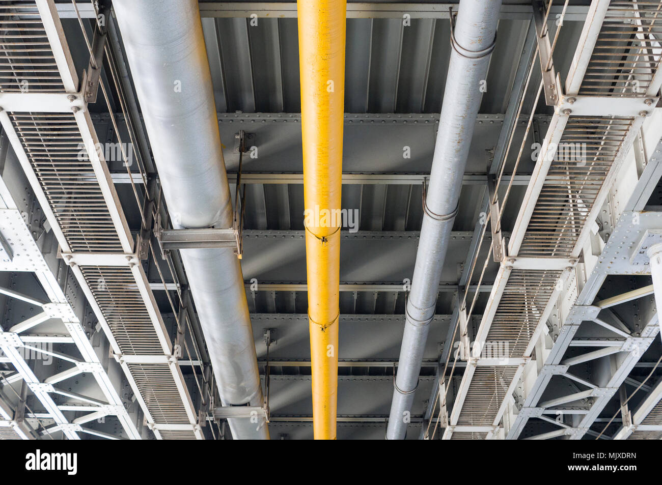 Industrial bridge architecture hi-res stock photography and images - Alamy