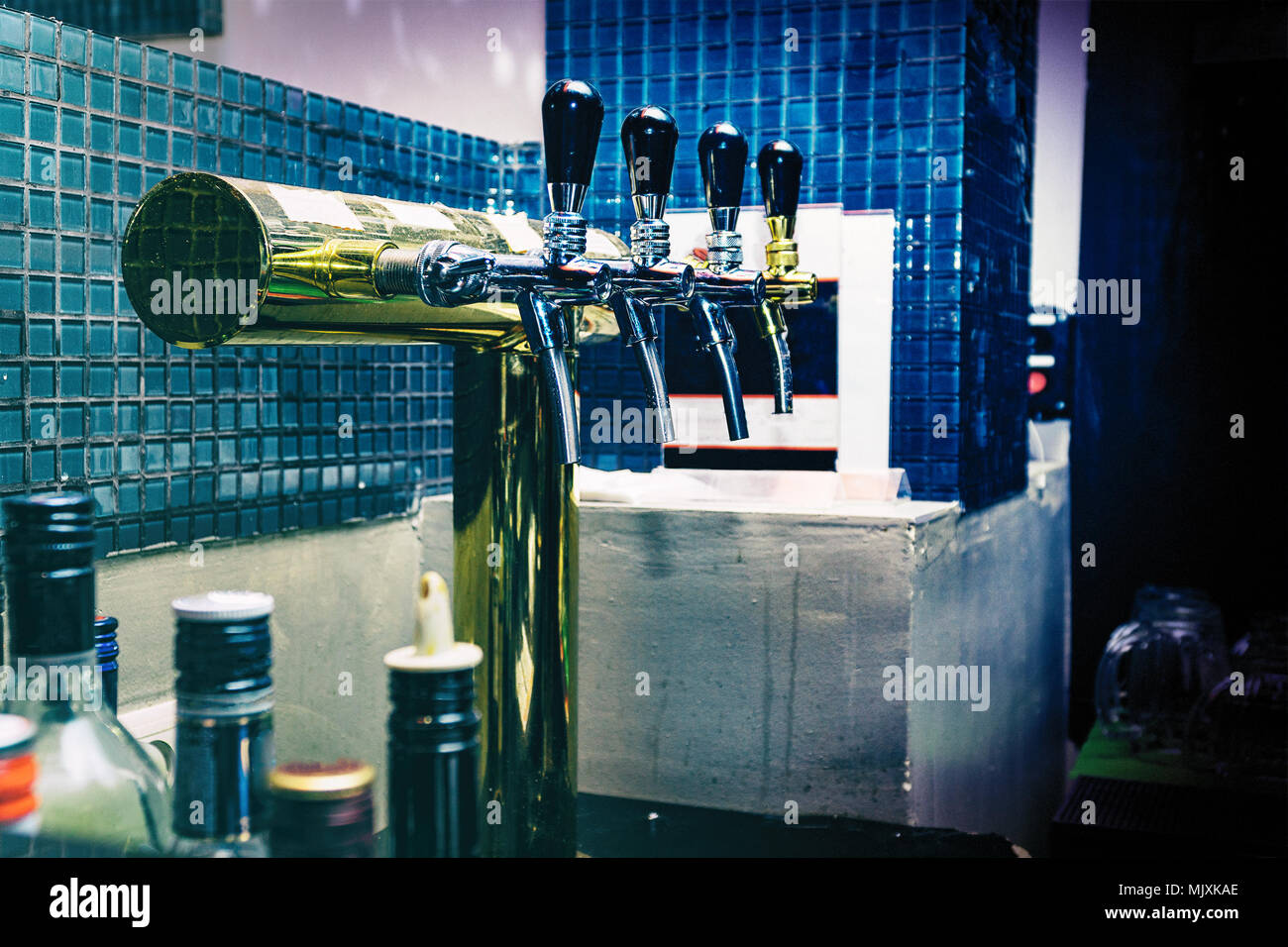 Beer taps in a beer bar Stock Photo - Alamy