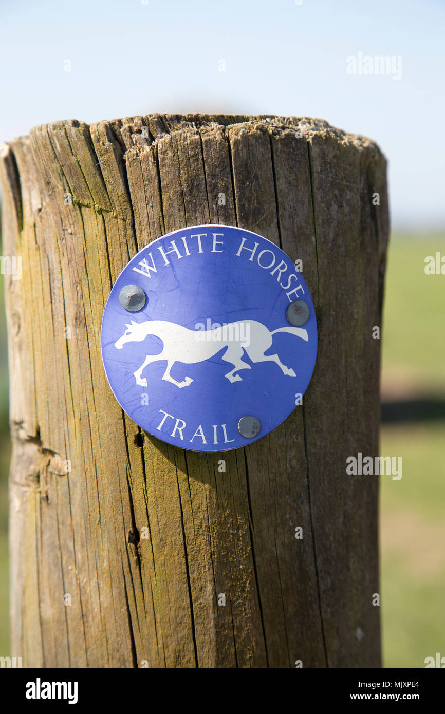 White horse trail wiltshire hi-res stock photography and images - Alamy