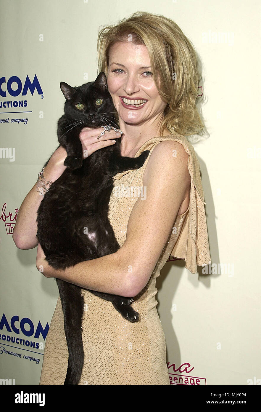 - Broderick.Beth cat.14.JPGBroderick.Beth cat.14 Event in Hollywood ...